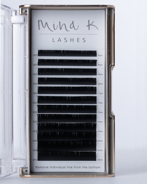 Flat Lashes - Mina K Lashes & Training Center